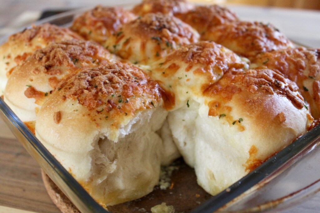 GARLIC BUTTER and CHEESE BREAD ROLLS - Bonita's Kitchen