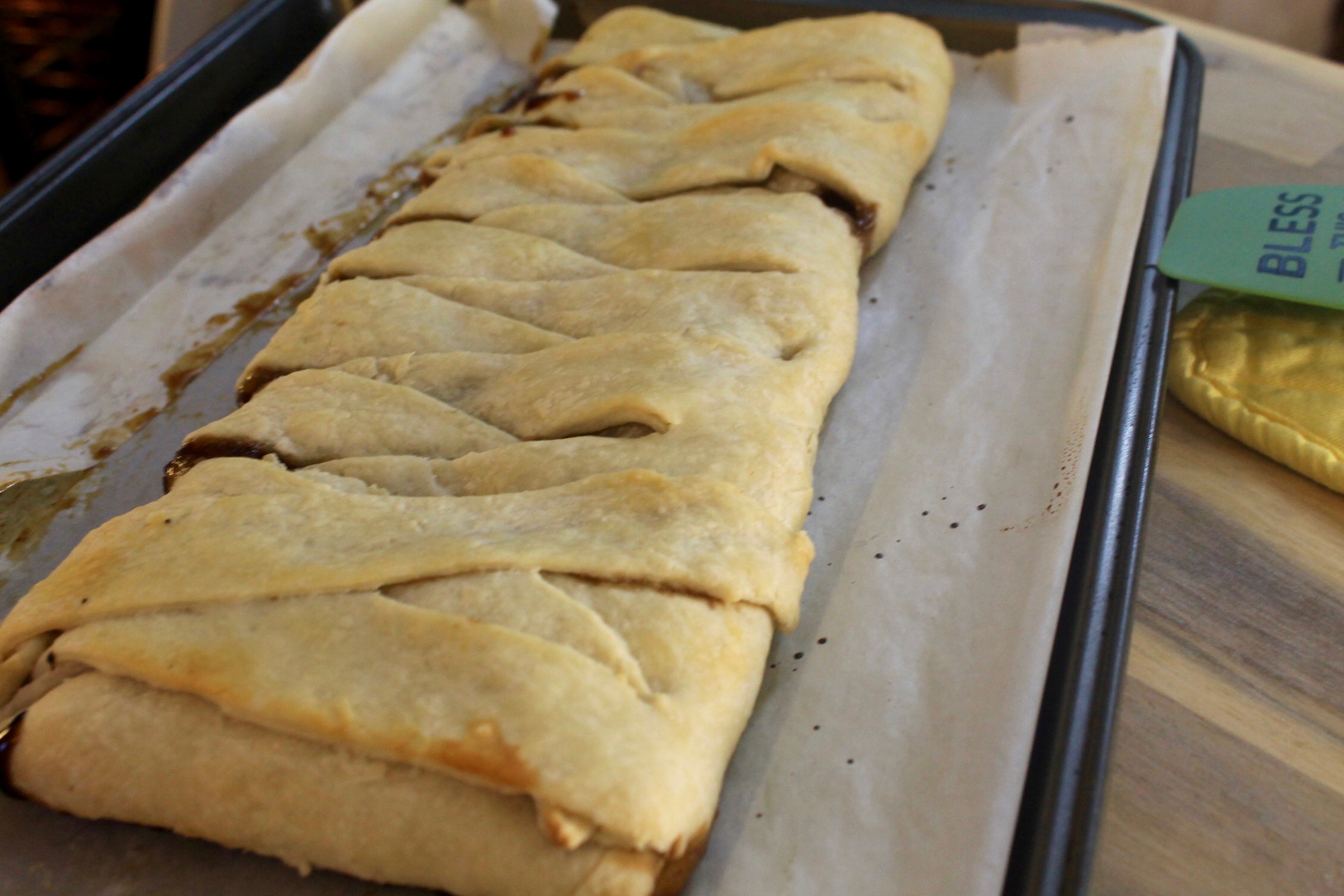APPLE PASTRY BRAID - Bonita's Kitchen